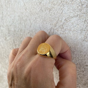 Family Crest Signet Ring, Pinky Ring, Image Engraved, Personalized Ring ...