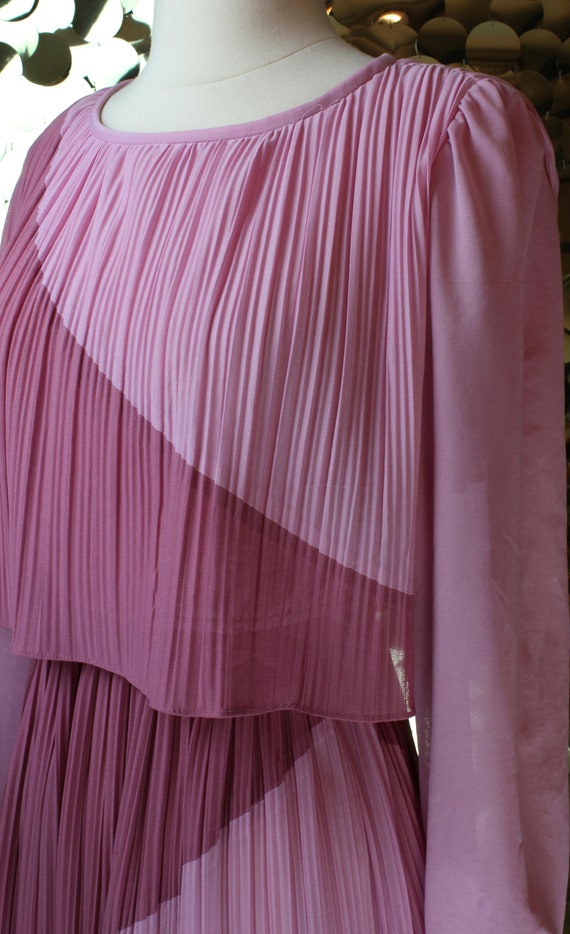 AMUSING 70s 80s Vintage Pink Mauve Color Blocked Long… - Gem