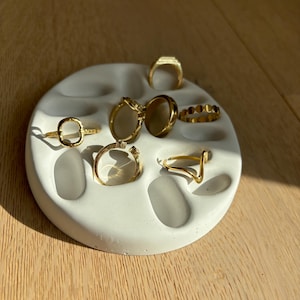 Slotted Ring Holder - Etsy
