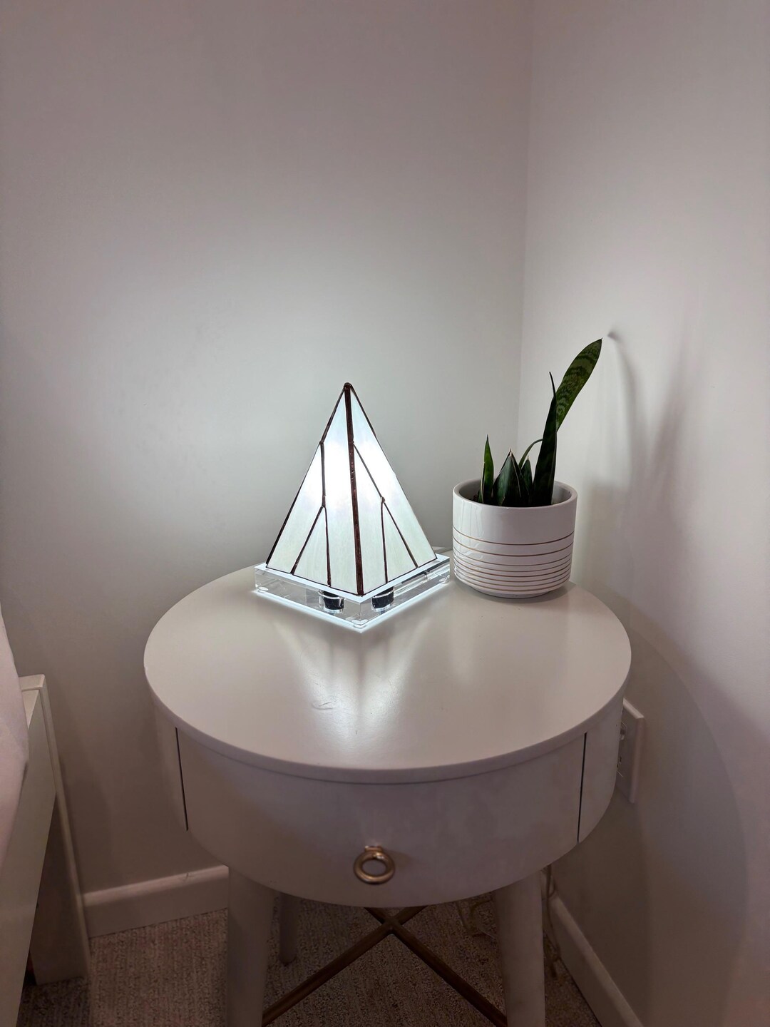 12202024 White Pyramid Table Lamp - Etsy
