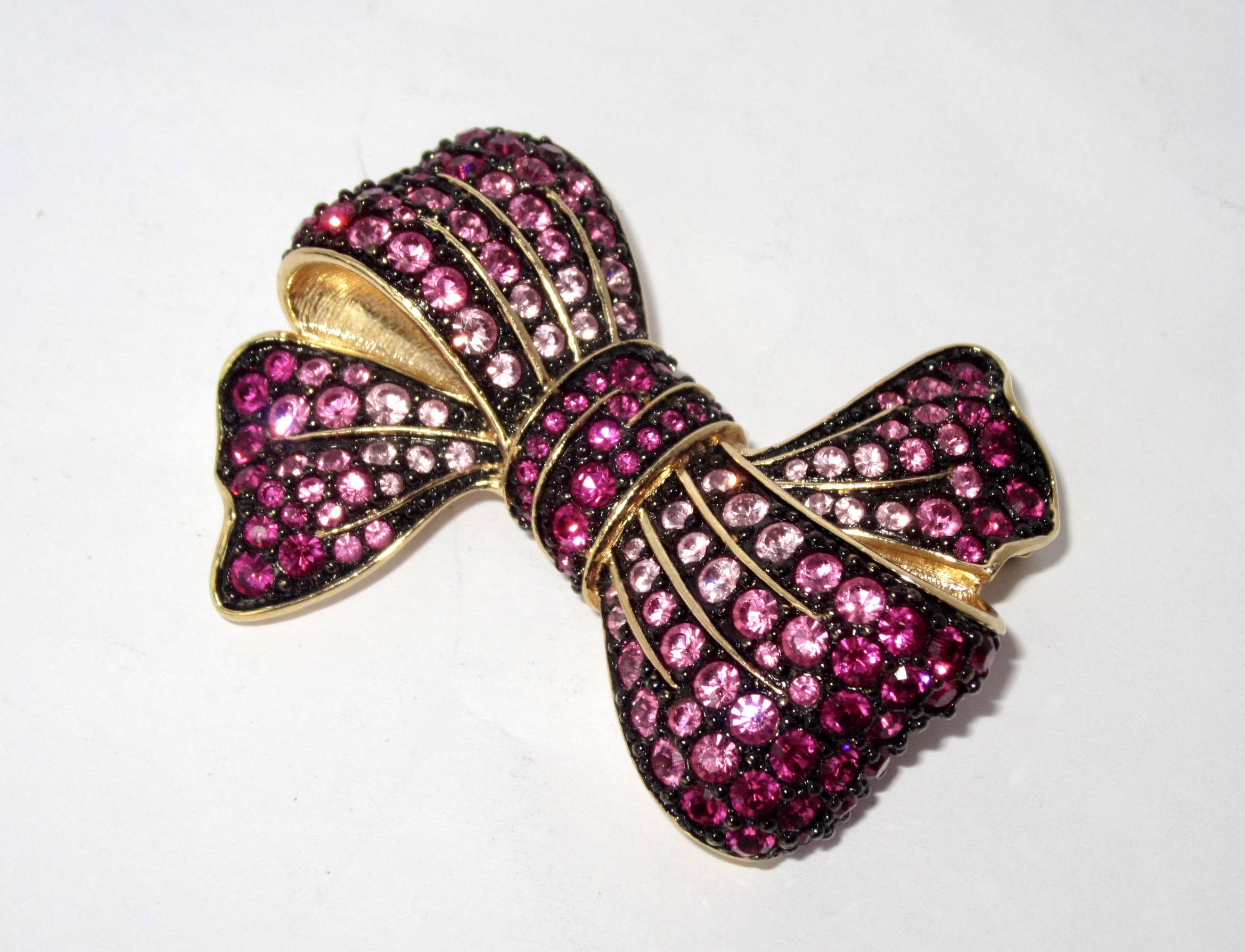 Joan Rivers signed BIG Bow~Ribbon Ombre Pink/Fuchsia with black ...