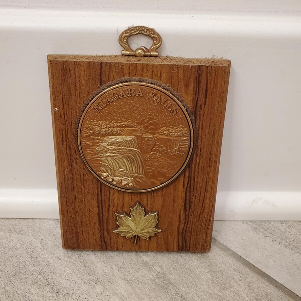 Maple Leaf Plaque - Etsy
