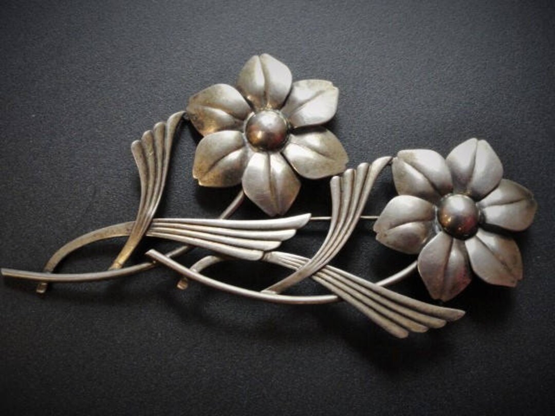 Vintage Sterling Silver Flower Pin Brooch - Etsy