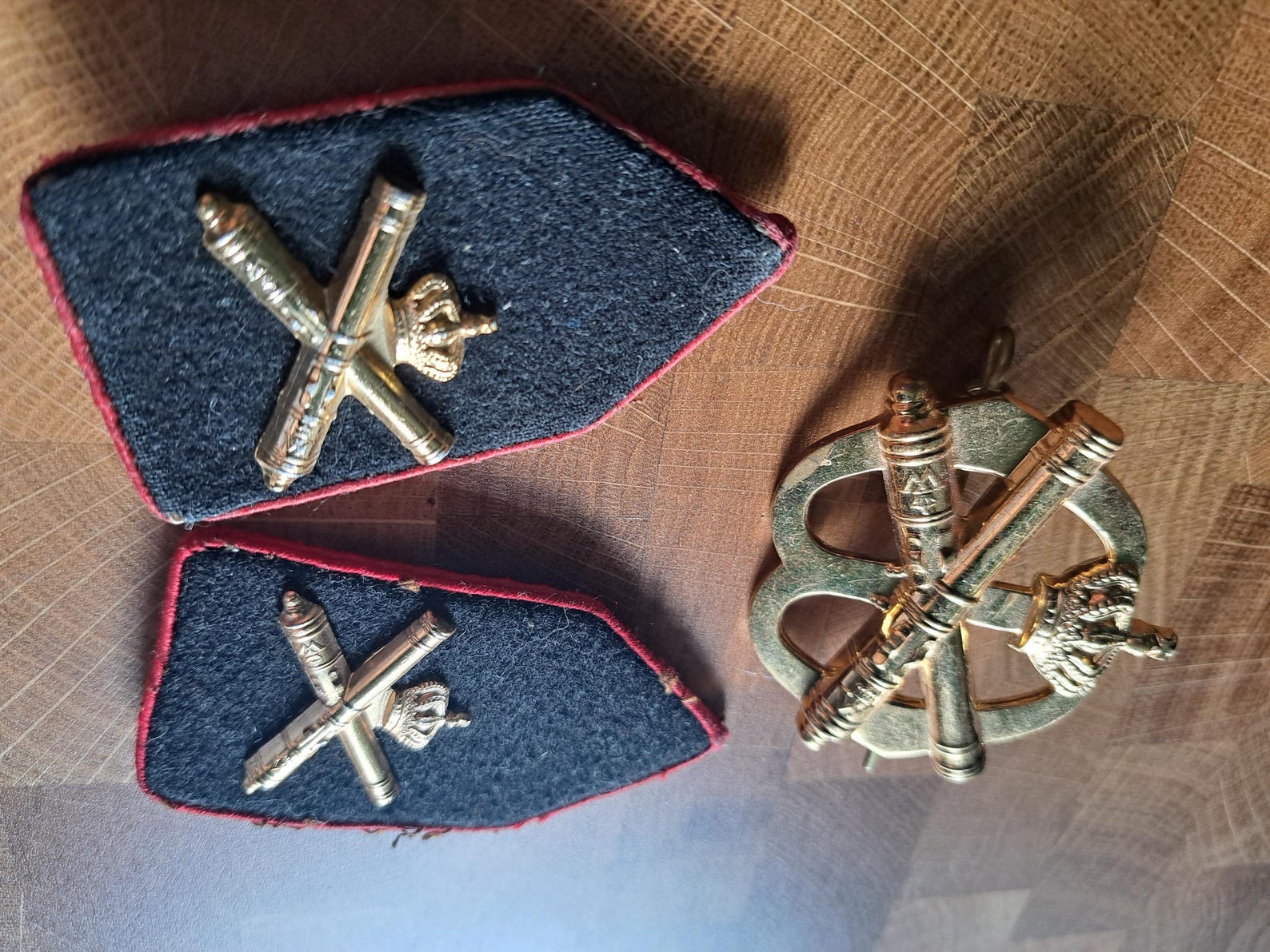 Dutch Army Artillery Division Beret and Collar Badge Set - Etsy