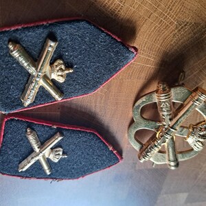 Dutch Army Artillery Division Beret and Collar Badge Set - Etsy