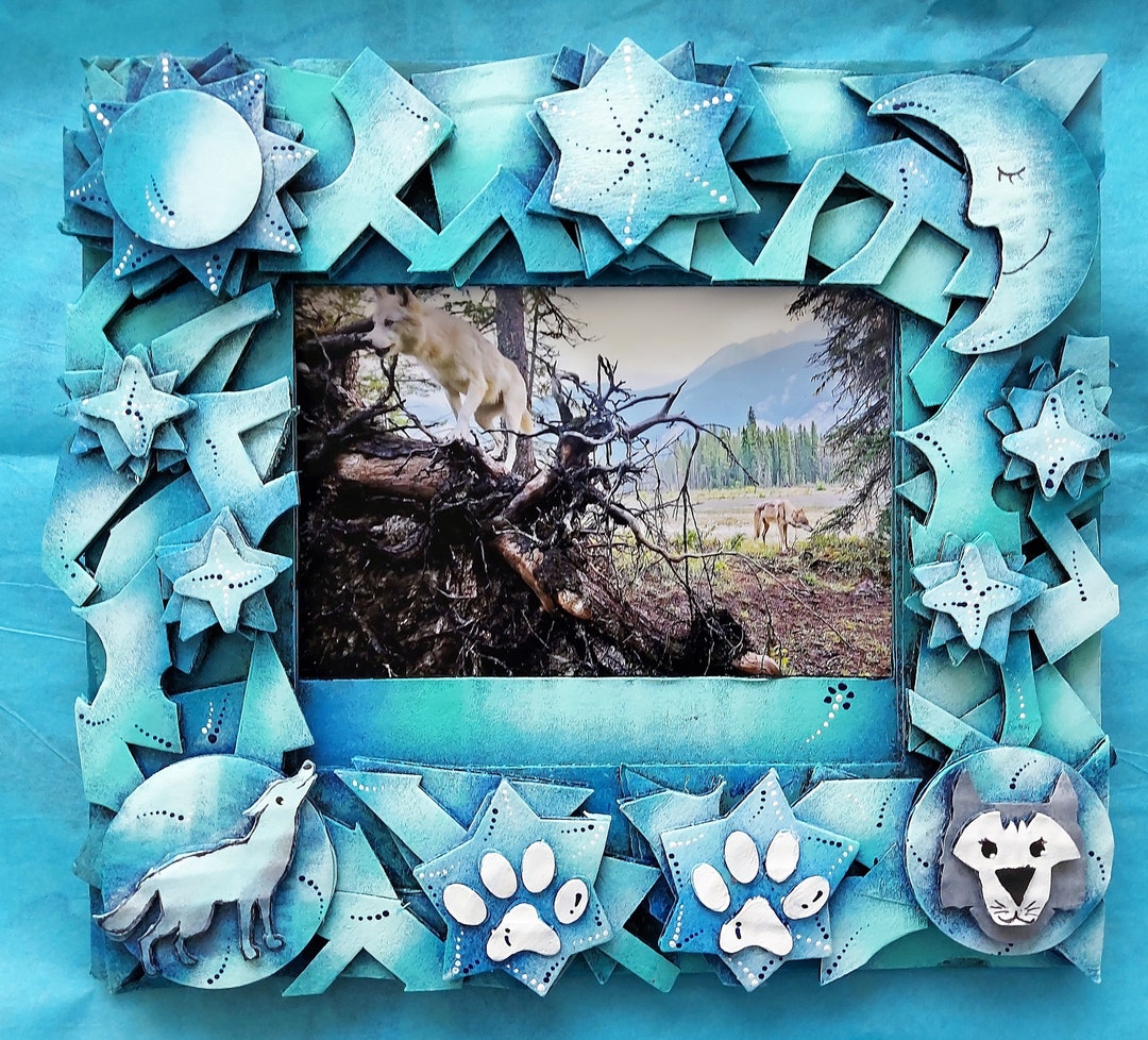 Handcrafted Wolf Photo Frame: Rustic Recycled Materials, 4x6 - Etsy