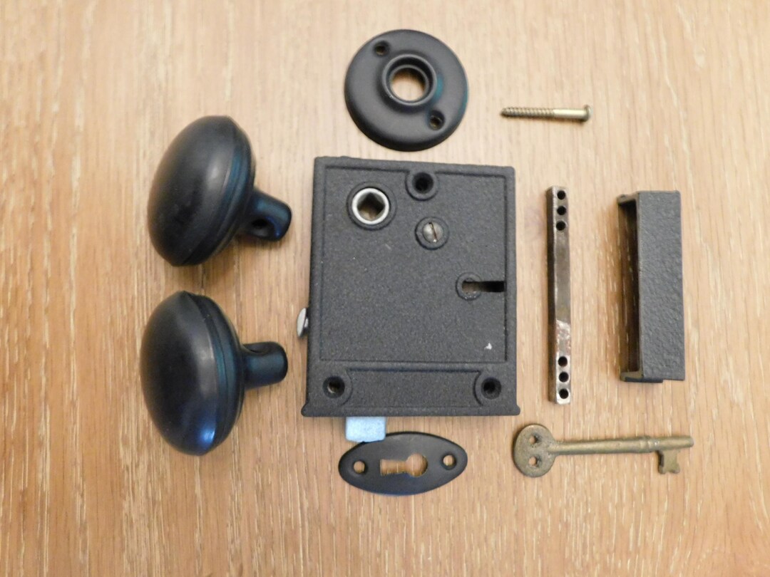 Safe Hardware Horizontal Rim Lock Set in Box - Etsy