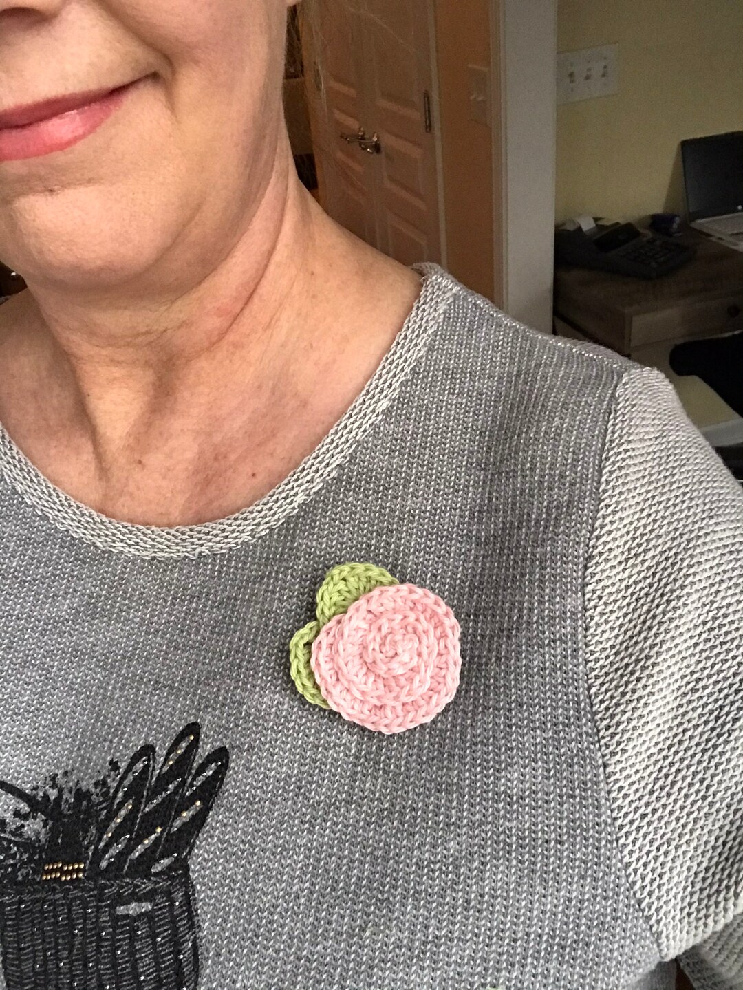 Broche rose au crochet pétale rose, broche au crochet et feutre ...