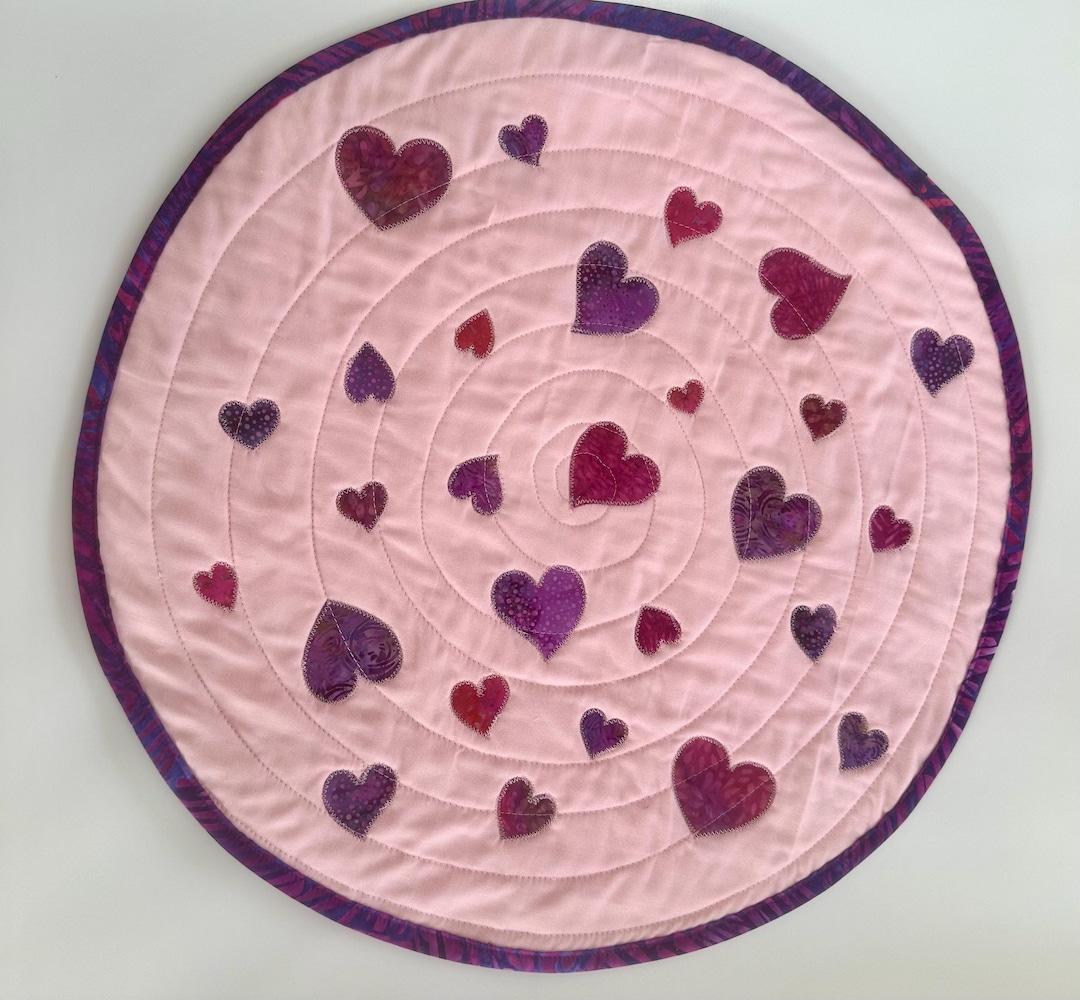 Valentine Heart Table Topper, Scattered Heart Table Topper, Pink and ...