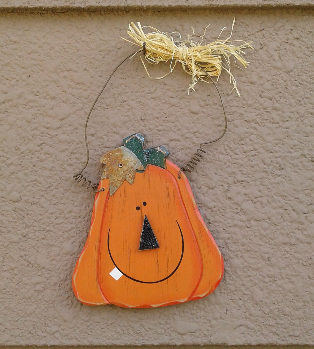 Distressed Pumpkin Happy Halloween Sign, Trick or Treat Halloween ...