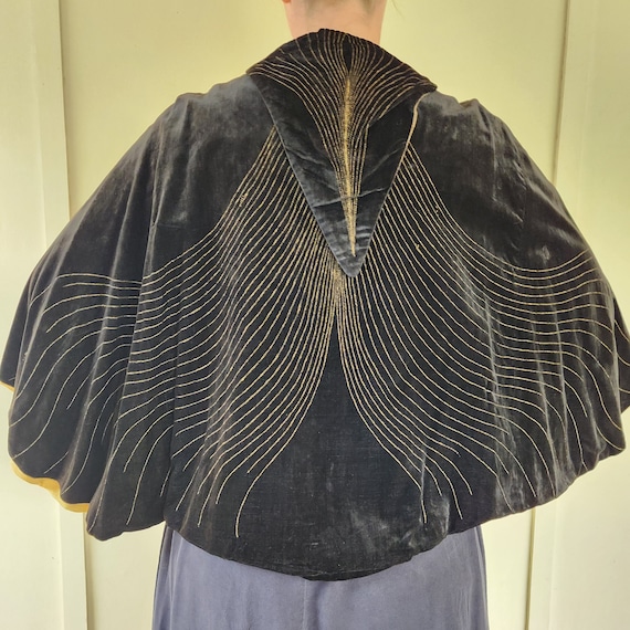 1920s silk velvet opera cape - Gem