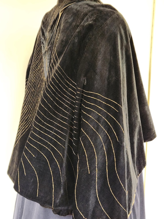 1920s silk velvet opera cape - Gem