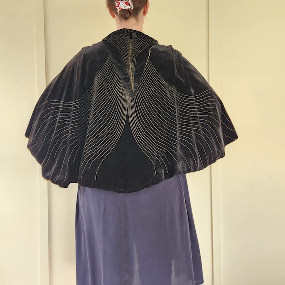 1920s silk velvet opera cape - Gem