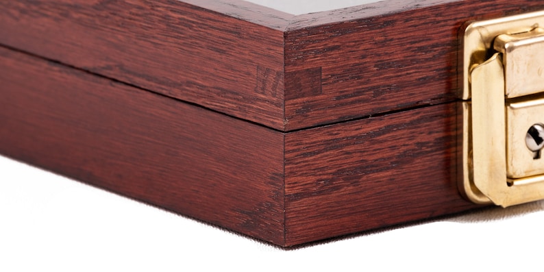 Two Timbers Extra Large Display Case With Cherry Finish - Etsy