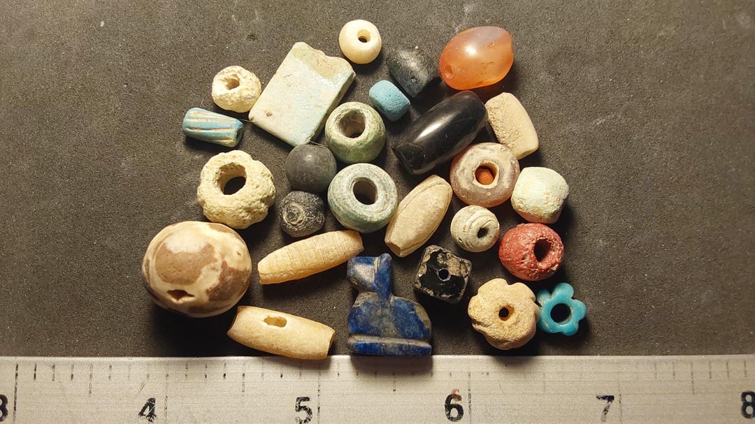 25 Ancient Beads Circa 100 BC 1600 AD Egyptian Zoomorphic Amulet LWT1 ...