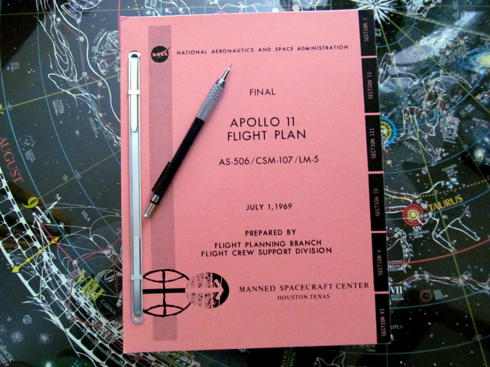 apollo-11-flight-plan-book-as-506-moon-landing-document-etsy