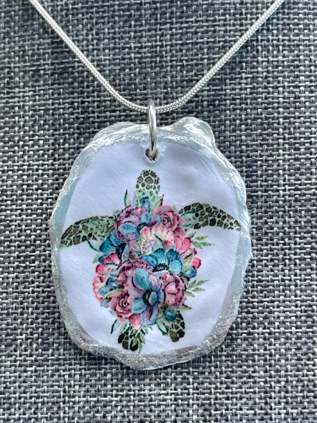Sea Turtle Oyster Shell Necklace - Etsy