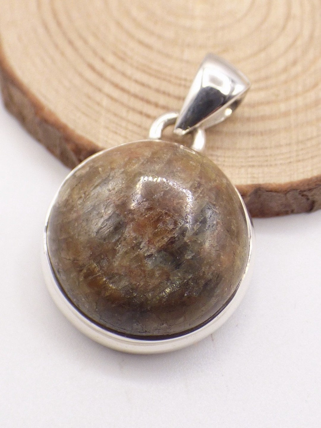 Kleiner afrikanischer Saphir aus perlmuttfarbener Bronze 925, schwarzer ...