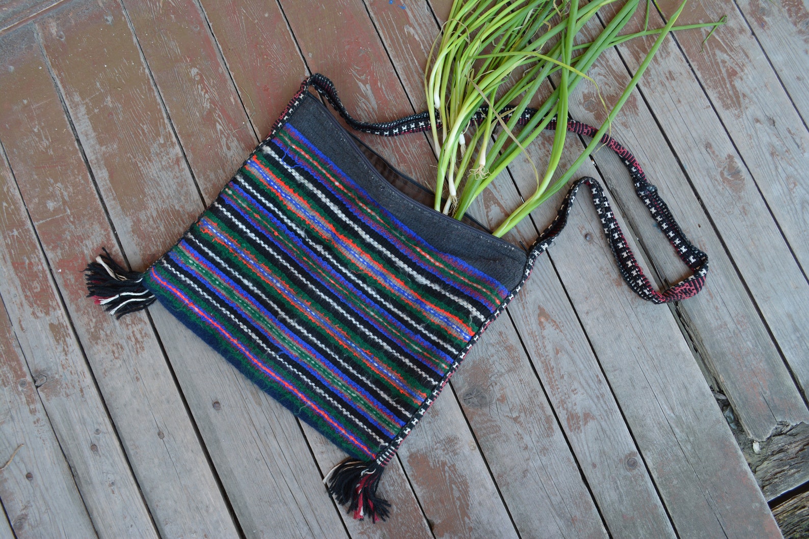 Handwoven wool shoulder bag Vintage handwoven wool bag | Etsy