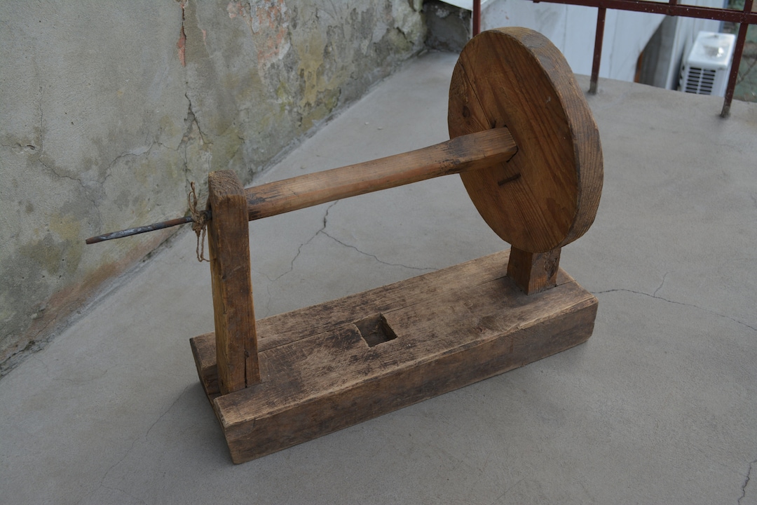 Antique Spinning Wheel- Wooden Spinning Wheel - Primitive Tool - Rustic ...