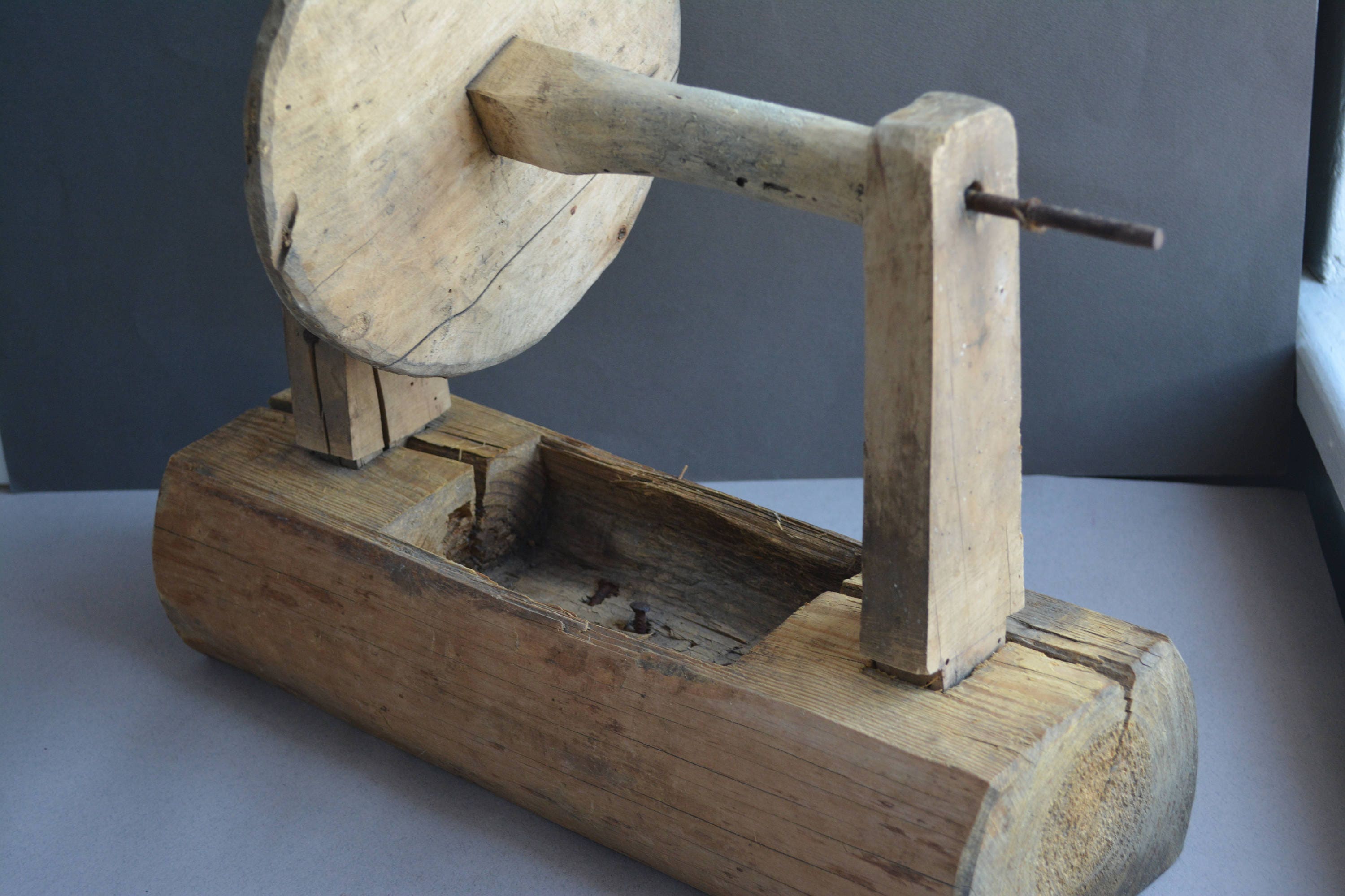 Antique spinning wheel Wooden spinning wheel Primitive tool | Etsy