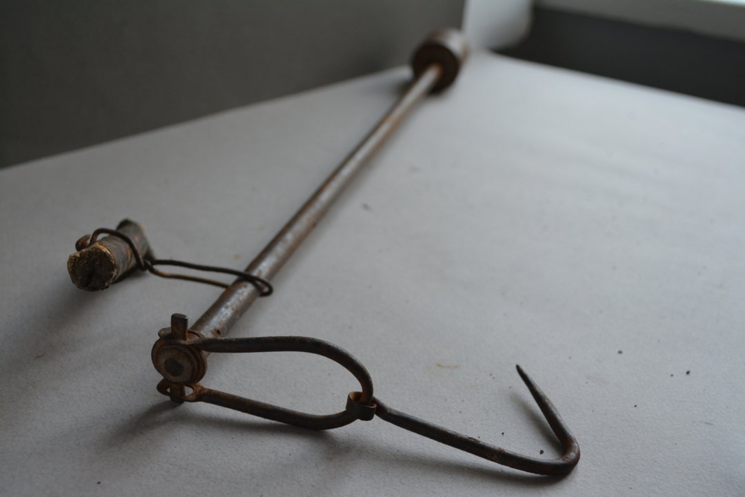 Antique Scale Balance Arm - Hanging Scale - Antique Scale - Element of ...