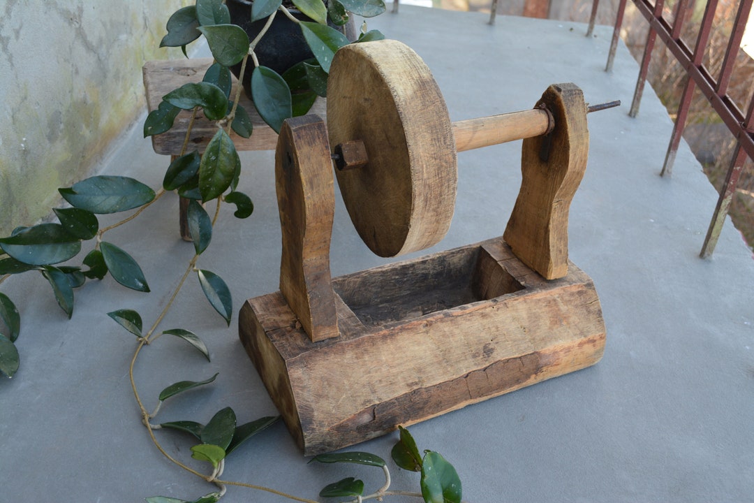 Antique Spinning Wheel- Wooden Spinning Wheel - Primitive Tool - Rustic ...