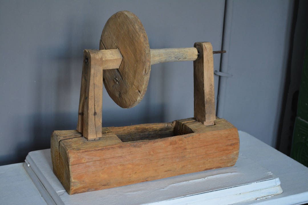 Antique Spinning Wheel- Wooden Spinning Wheel - Primitive Tool - Rustic ...
