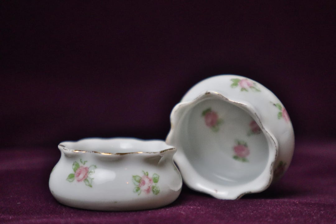 O. E.&G. Royal Australia Salt Cellar Set - Etsy