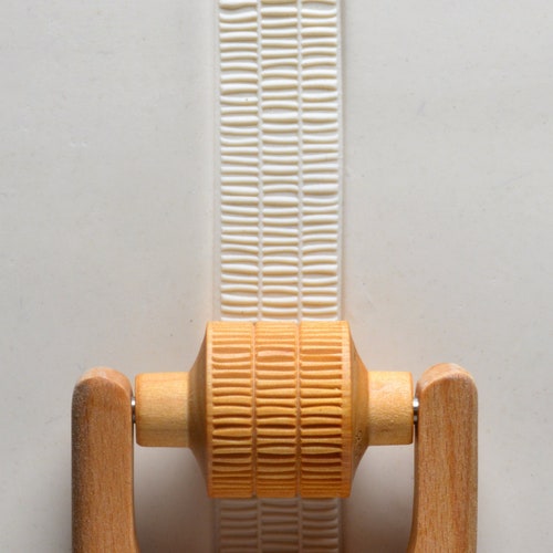 RM-058 Medium Handle Roller Layered Lines - Etsy