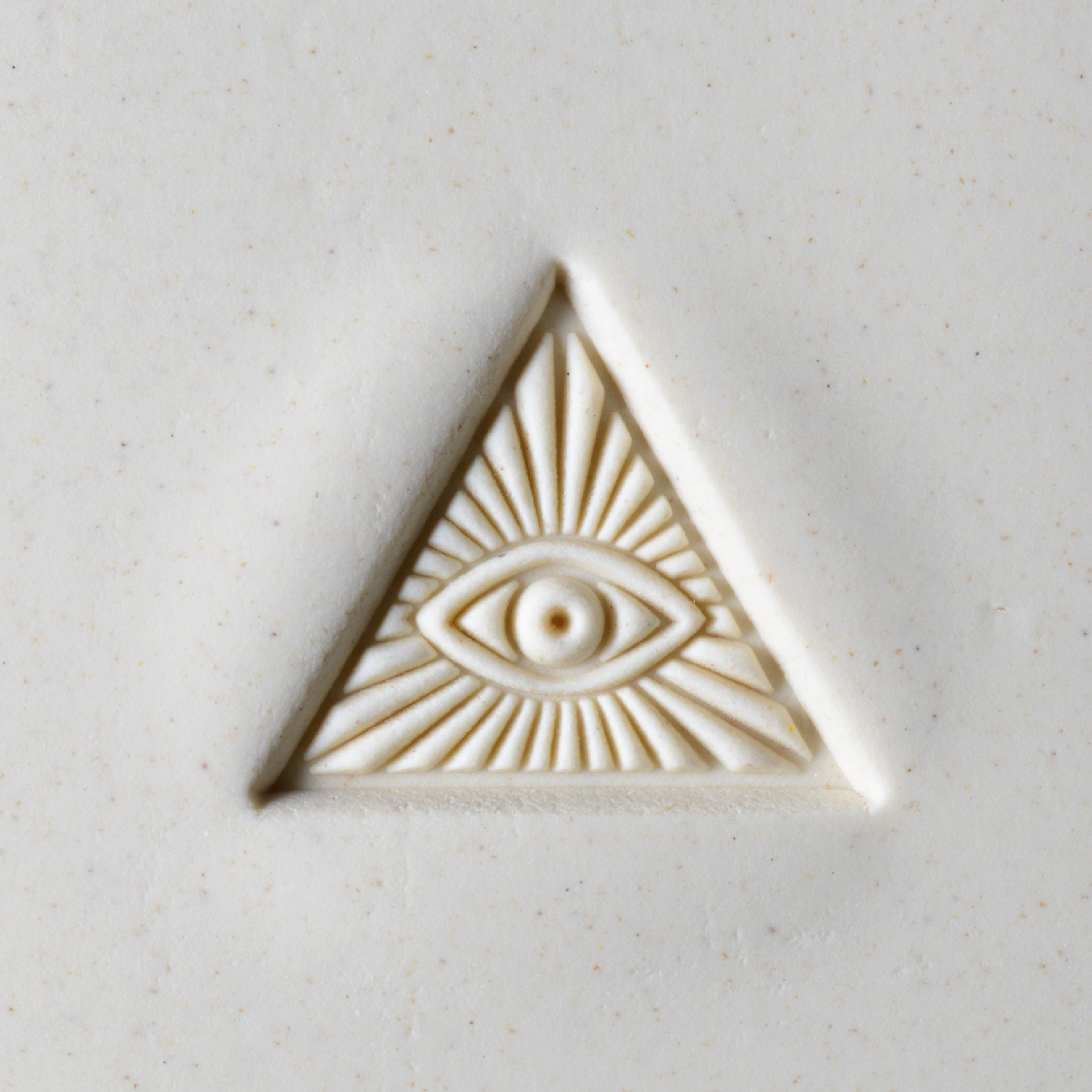 Scl-016 Large Round Stamp Pyramid Eye - Etsy