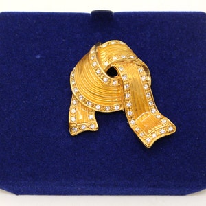 Camrose and Kross Jackie Kennedy JBK Collection Gold Tone Bow With ...