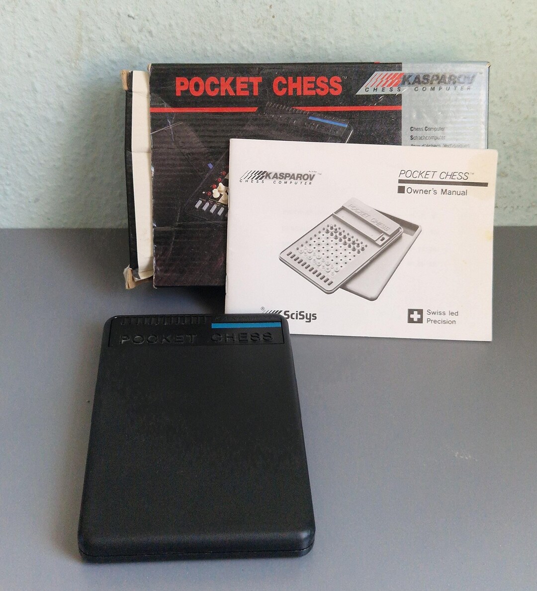 KASPAROV Travel Pocket Electronic Chess Set Computer by Saitek Model ...