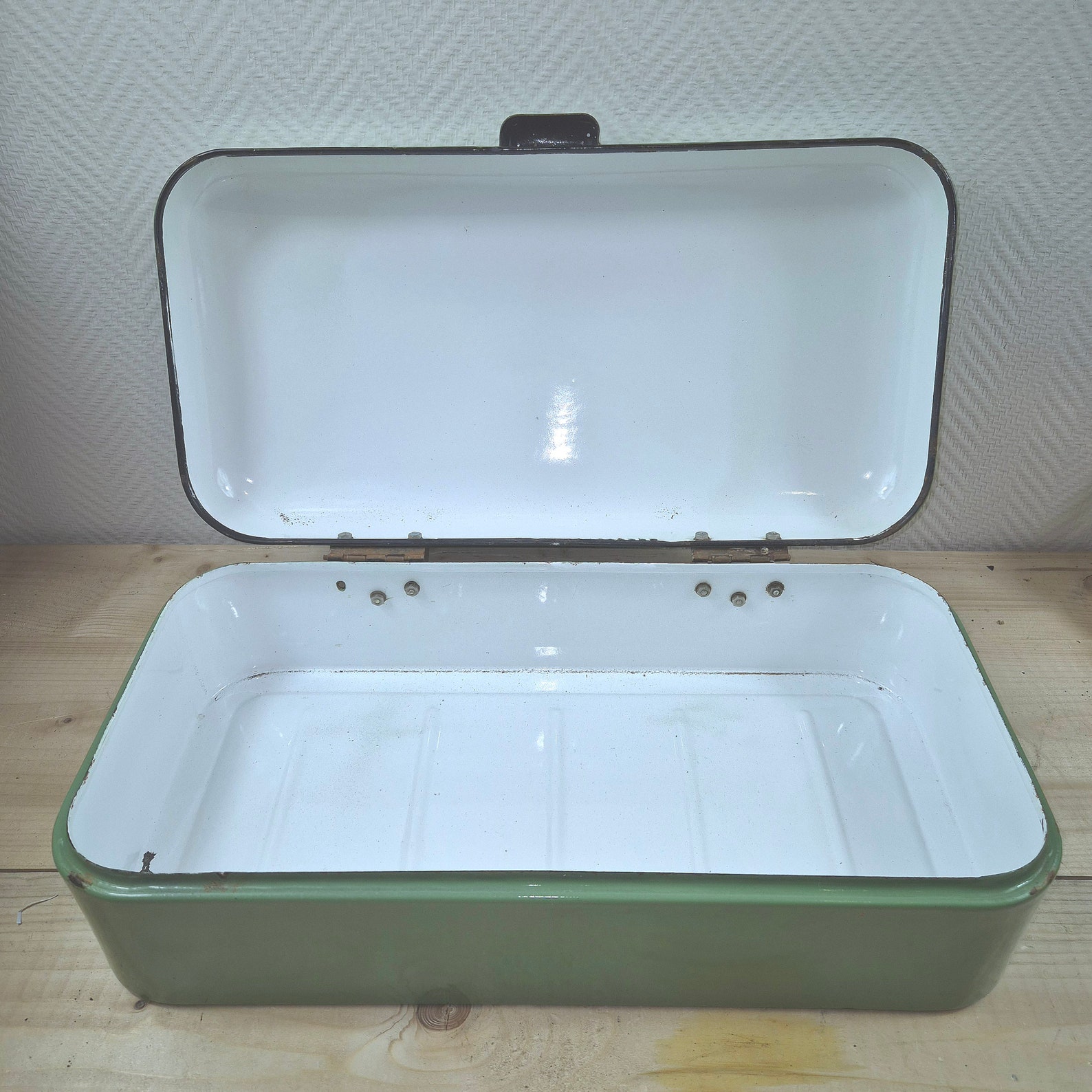 Enamel BREAD BOX DUTCH Enamelware Breadbox Large Green Boite a Pain ...