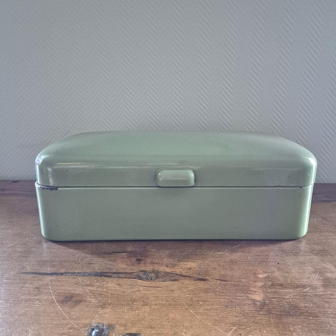 Enamel BREAD BOX DUTCH Enamelware Breadbox Large Green Boite a Pain ...