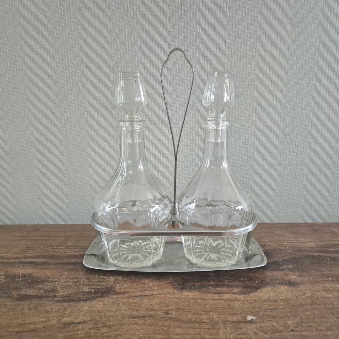 Vintage Oil and Vinegar Cruet Set With Glass Knob Silverplate Holder ...