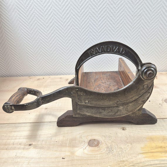Antique Bread Slicers Raadvad' Hand Operated Bread Slicer, 1880 1900.
