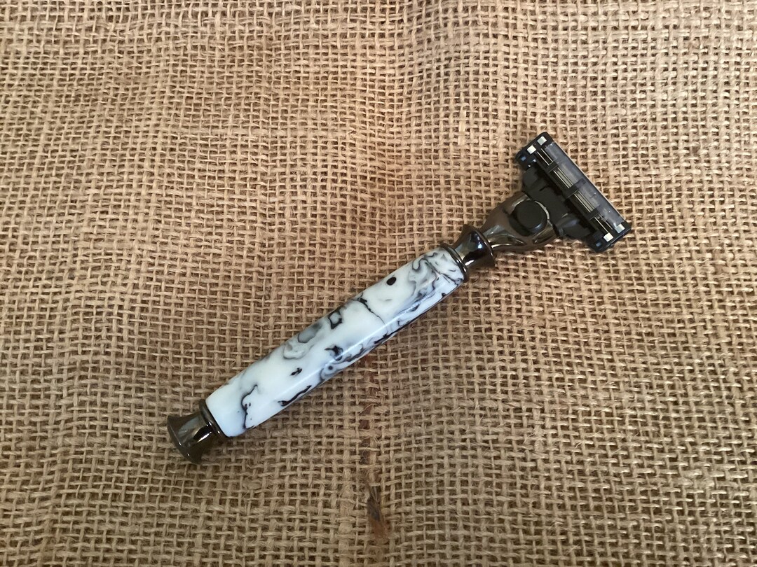 Unisex Razors, Safety Razors, Venus Razors, Fusion Razors, Mach 3 ...