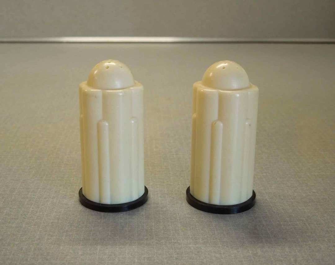 Vintage Art Deco Salt and Pepper Shakers. Bonny Ware USA. Skyscraper ...