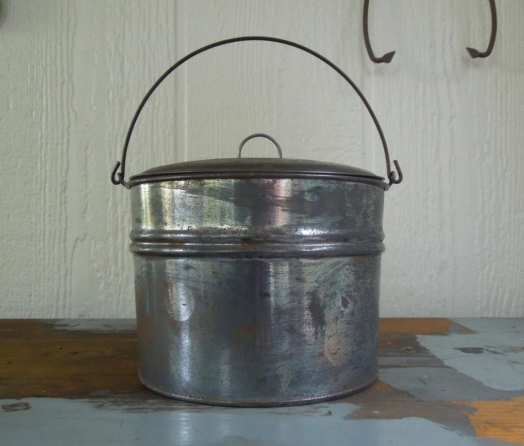 Antique Tin Lunch Pail. Round Handled Berry Bucket. - Etsy