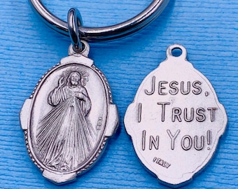 Divine Mercy Jesus Key Chain - Etsy