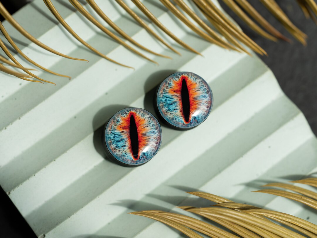 Blue Dragon Cat Eye Iris Image Ear Wooden or Clay Tunnels 4,5,6,8,10,11 ...