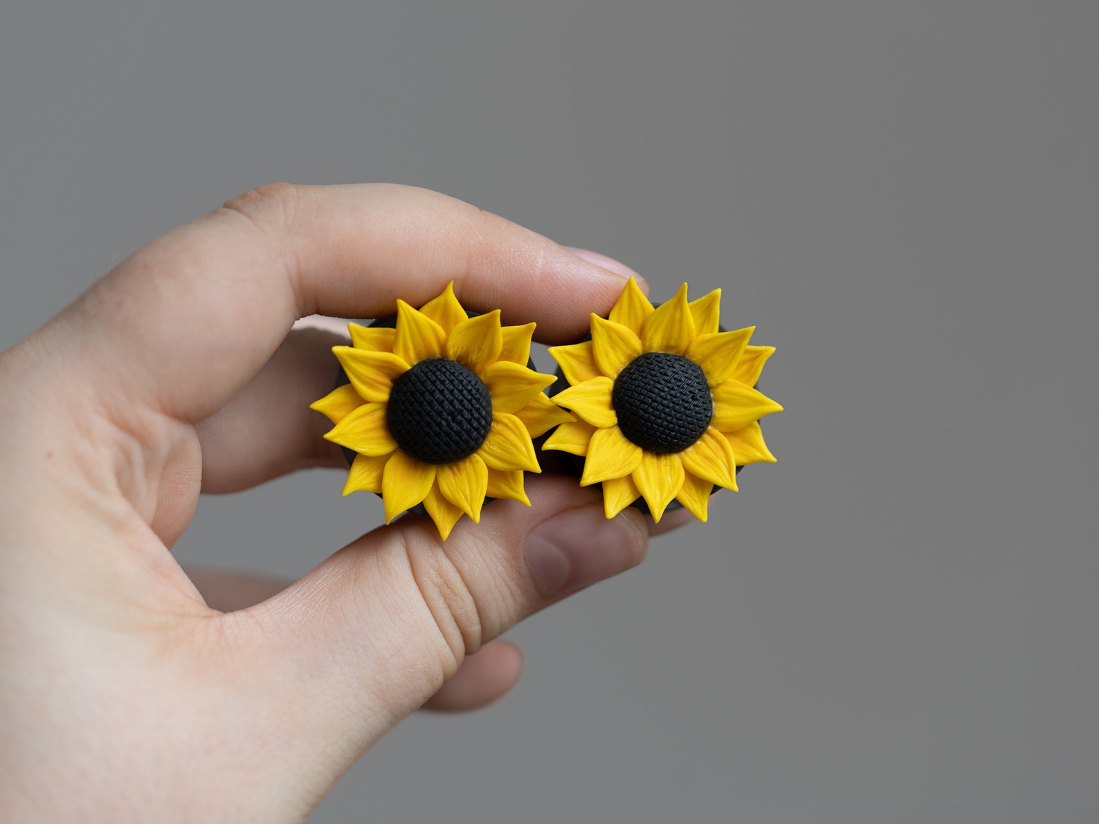 Pair Sunflower Ear Plugs, Floral Yellow Gauges, 8,10,12,14,16,18,20,22 ...