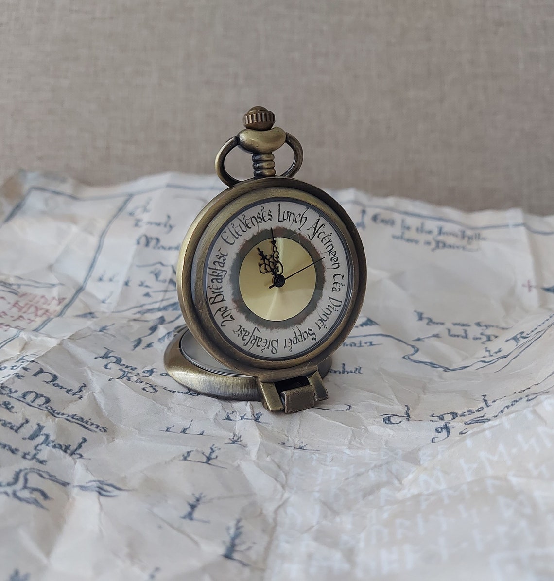 Hobbit Lotr Mealtimes Vintage Look Desk Clock Pocket Watch - Etsy