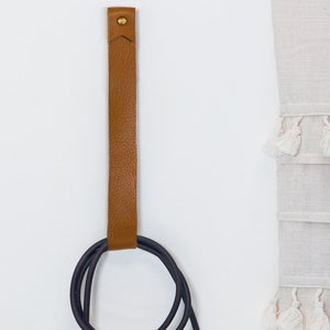 Large Minimalist Leather Display Strap Hanger for Bathroom | Etsy
