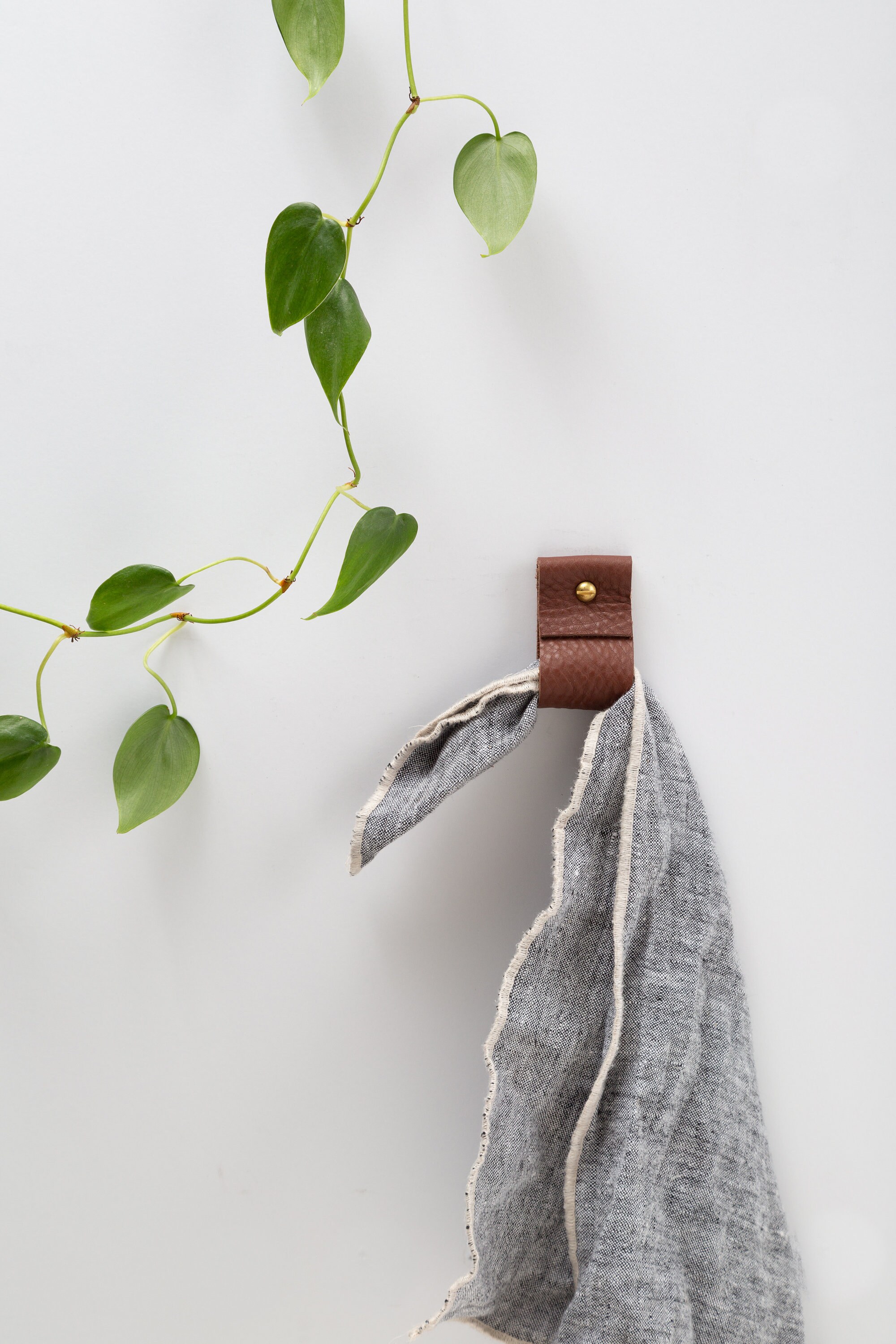 Small Wide Leather Strap Brass Hanging Strap Towel Ring Hook Loop ...