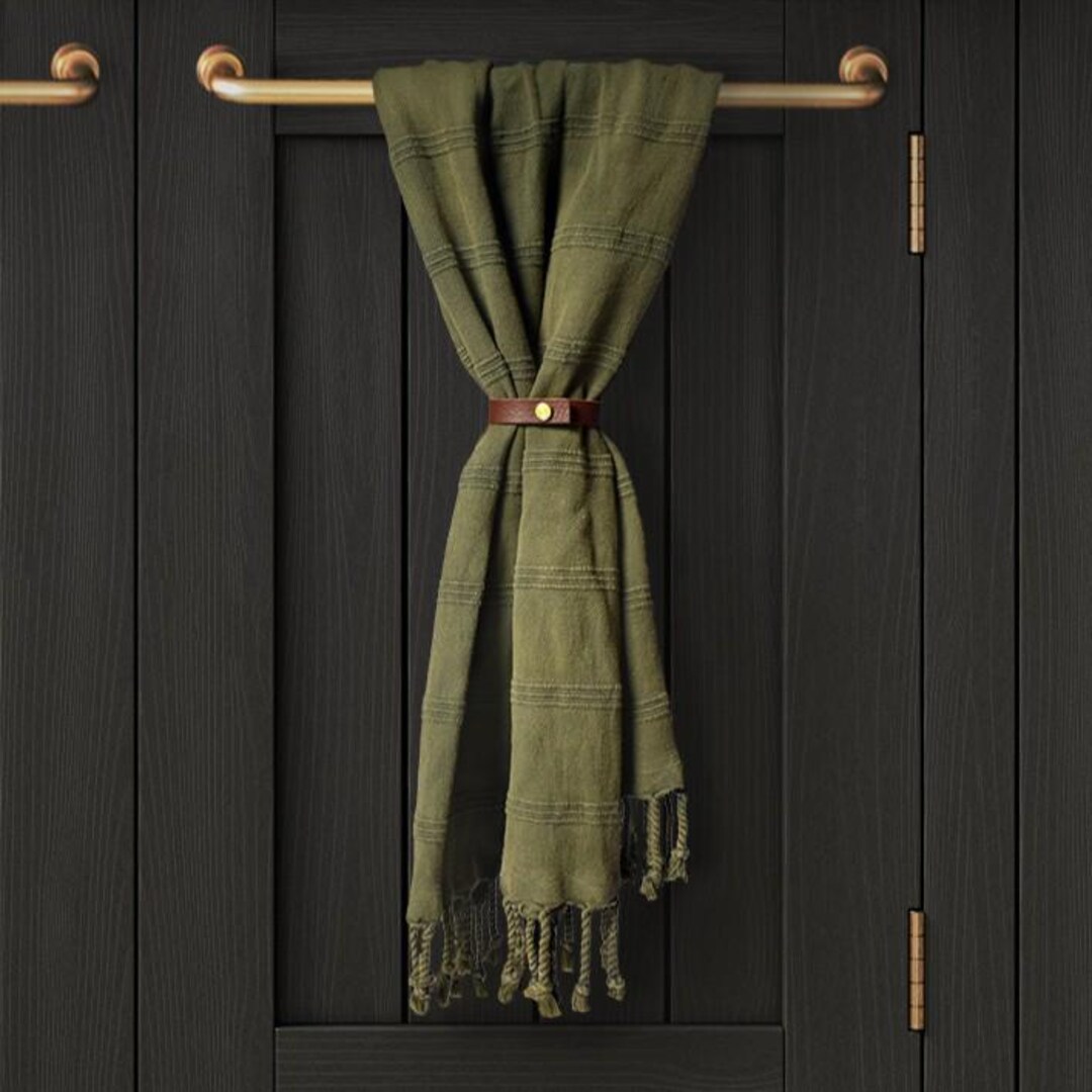 Decorative Kitchen Towel Hugger - Oven Door Towel Holder, Leather Towel ...