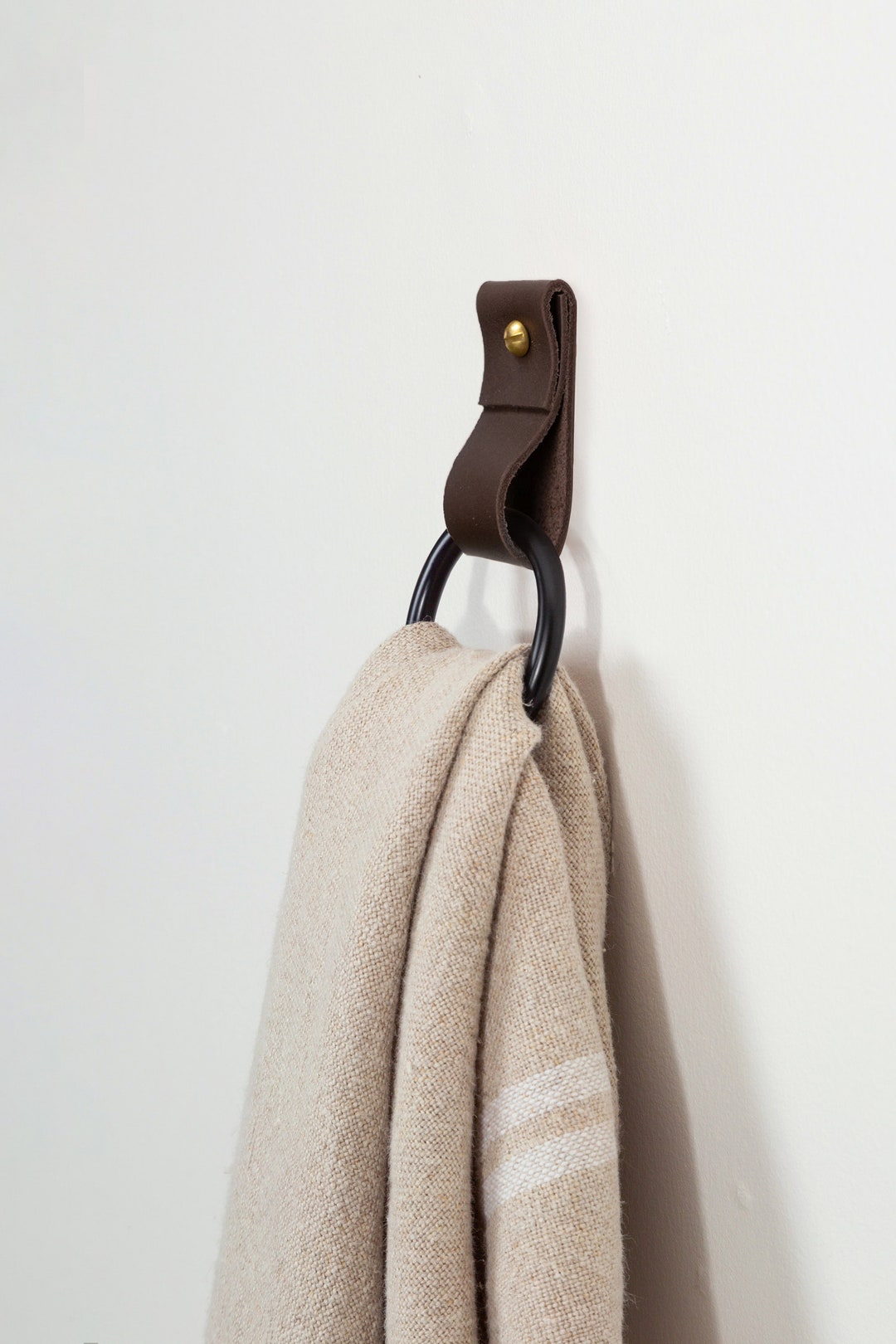 Small Leather Strap Black Ring Wall Hook Wall Hanging Storage Towel ...