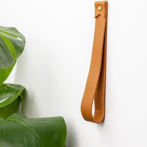 Large Minimalist Leather Display Strap Hanger for Bathroom Towel Holder ...