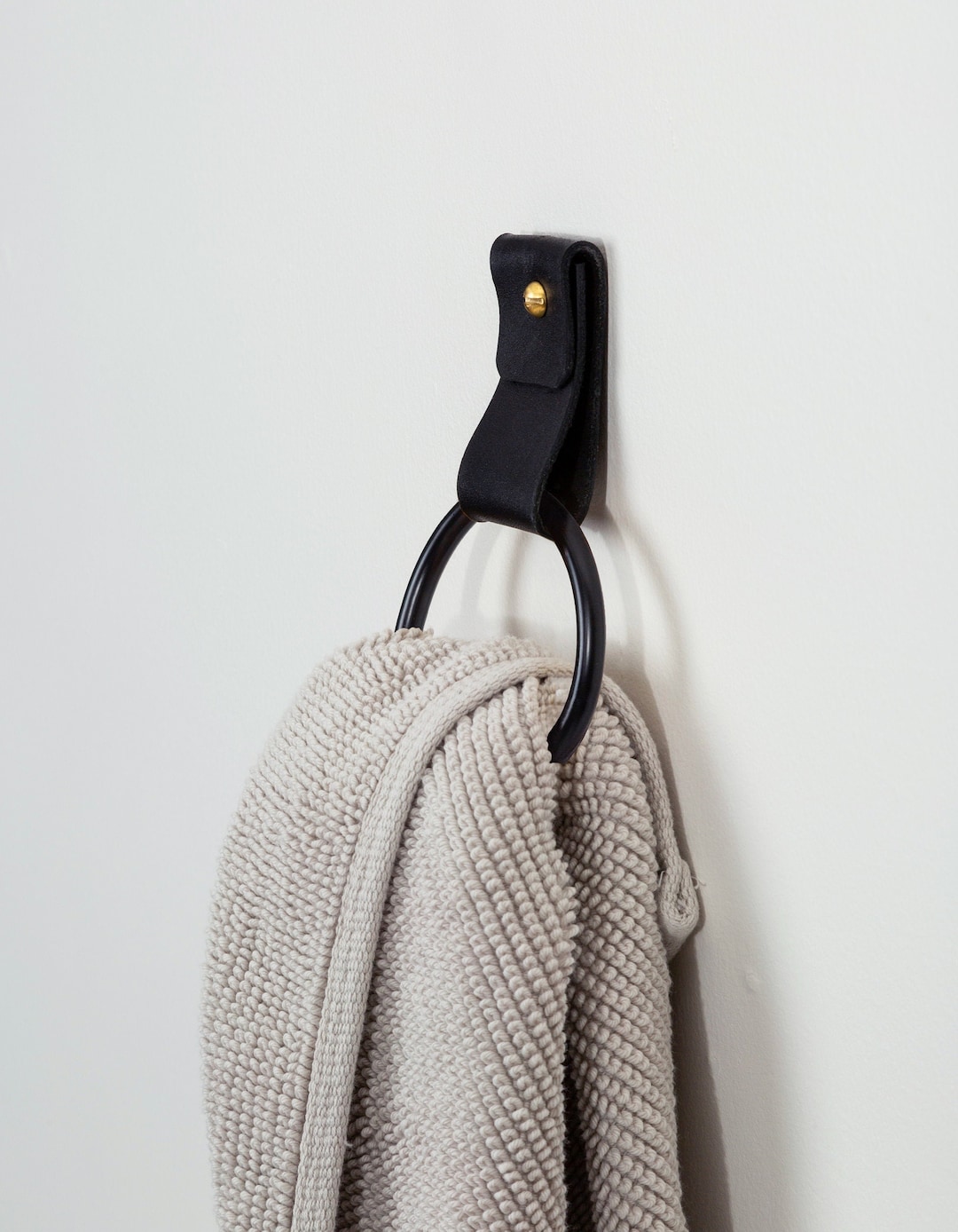 Small Wide Round End - Black Towel Ring Modern Hand Towel Hook Wall ...
